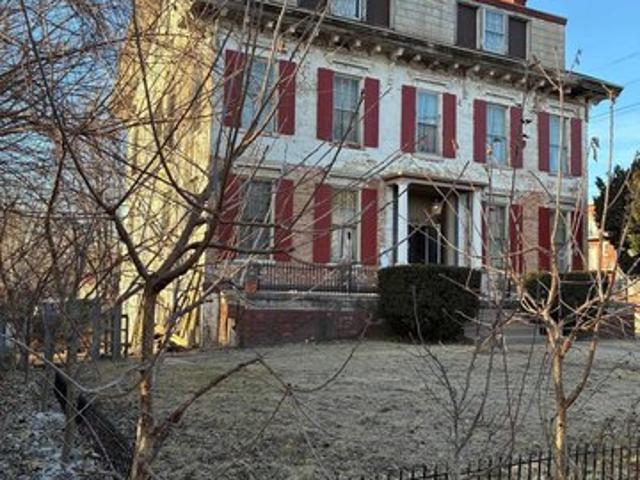 510 N 4th St, Keokuk, IA 52632