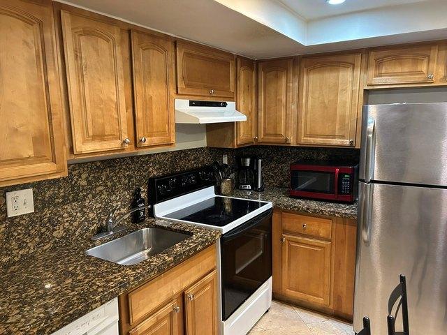 510 NE 17th Ave Apt 105, Fort Lauderdale, FL 33301