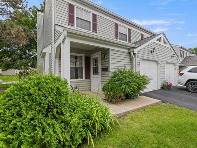 510 Nebraska Cir, Carol Stream, IL 60188
