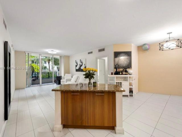 510 NW 84th Ave, Unit 220, Plantation, FL 33324 | MLS #A11996 | Compass