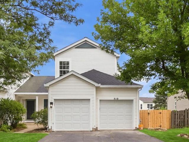 510 S Annandale Dr, Lake in the Hills, IL 60156