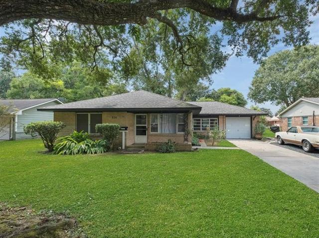 510 S Belknap St, Sugar Land, TX 77478