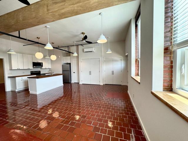 510 S College St. 1 Bedroom Apartment for Rent at 510 S College St, Morganton, NC 28655