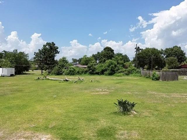 510 S Shady Ln, La Porte, TX 77571
