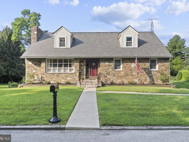 510 Sardaro Ln, Norristown, PA 19401