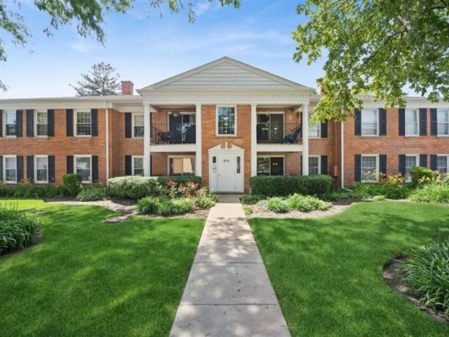 510 Shorely Dr Apt 103, Barrington, IL 60010