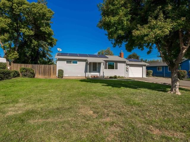 510 Roundup Ave, Red Bluff, CA 96080