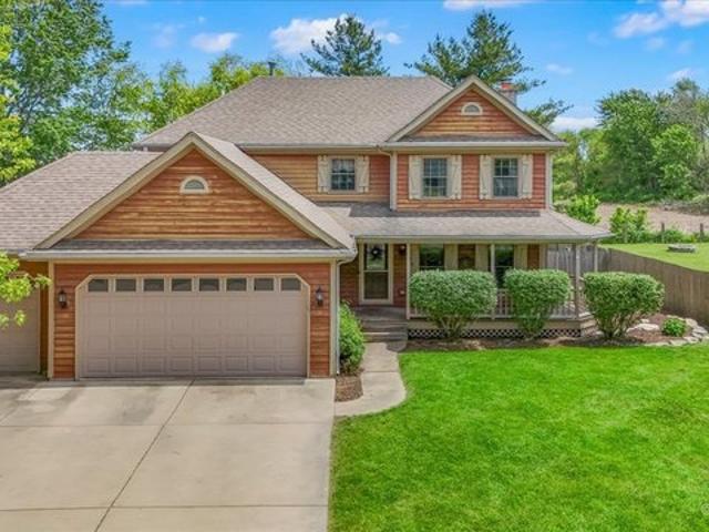 510 Rees St, Hinckley, IL 60520