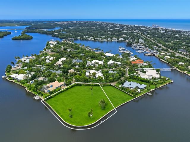 510 River Dr, Vero Beach, FL 32963 | MLS #286051