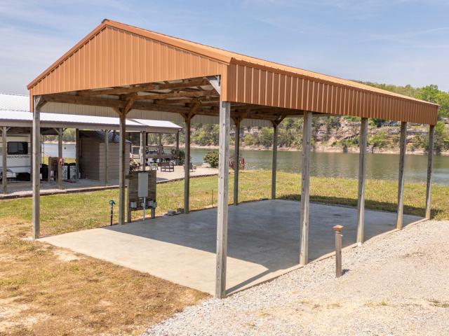 510 Riverfront Dr