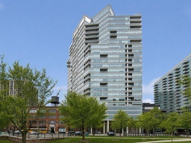 510 W Erie St Apt 1701, Chicago, IL 60654