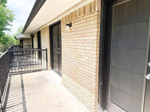 510 W Marvin Ave, Unit 211, Waxahachie, TX 75165 | MLS #21247 | Compass