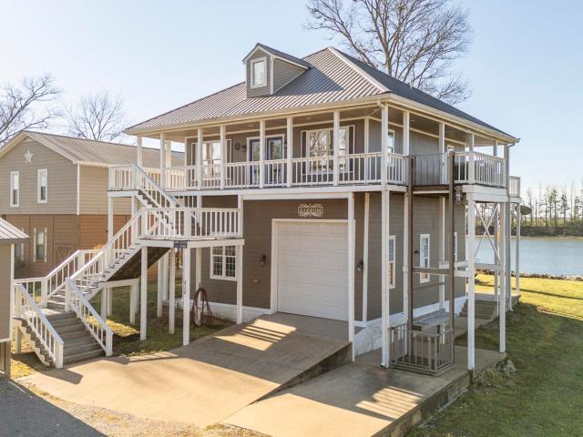 510 vista river ln