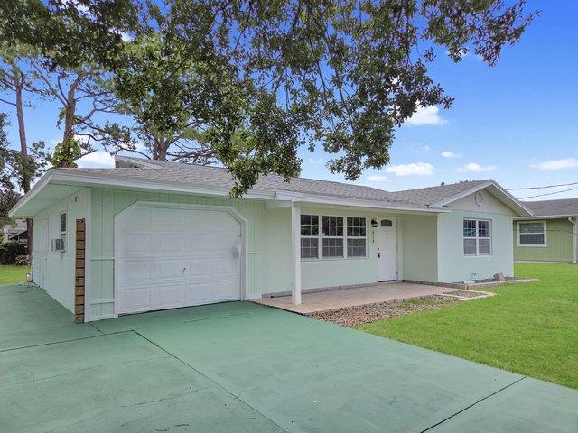 5114 Myrtle Dr, Fort Pierce, FL 34982