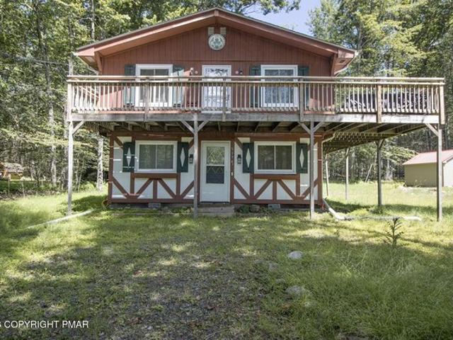 5114 Ash Dr, Pocono Summit, PA 18346