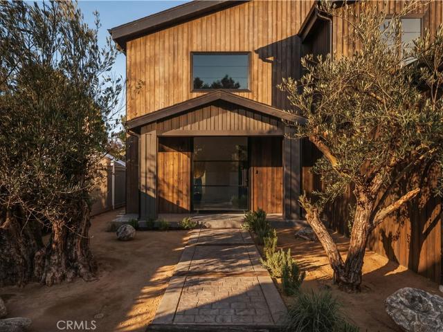 5114 Cedros Avenue