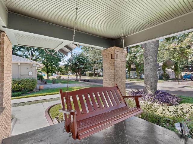 5114 Parkland Avenue