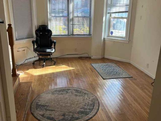 5114 5118 S. Kimbark Ave Studio Apartment for Rent at 5114 5114 5118 S. Kimbark Ave, Chicago, IL 60615 Hyde Park