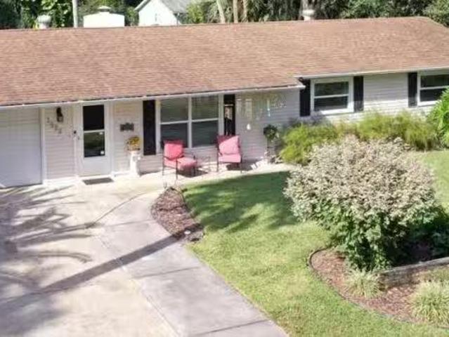 51155896 1522 Pine Tree Dr