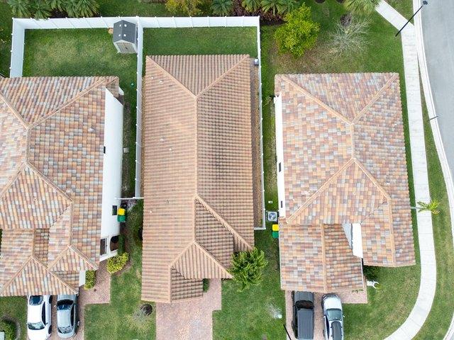 5115 NW 51st Ter, Tamarac, FL 33319