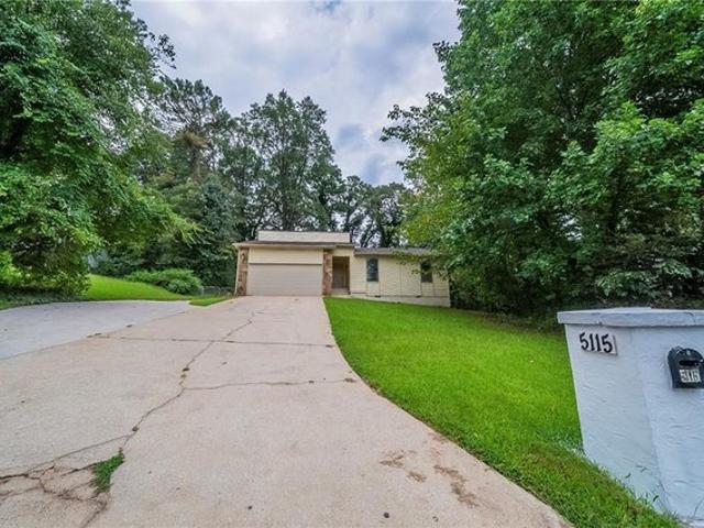 5115 Carole Pl, Stone Mountain, GA 30087