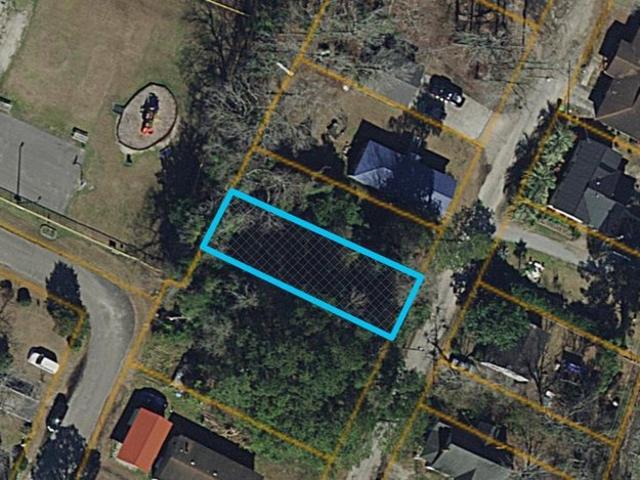 5115 Dewitt St, Loris, SC 29569