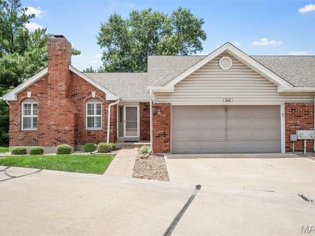 5116 Kennerly Place Dr, Saint Louis, MO 63128