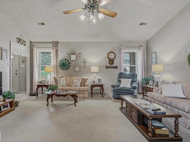 5116 S Caraway