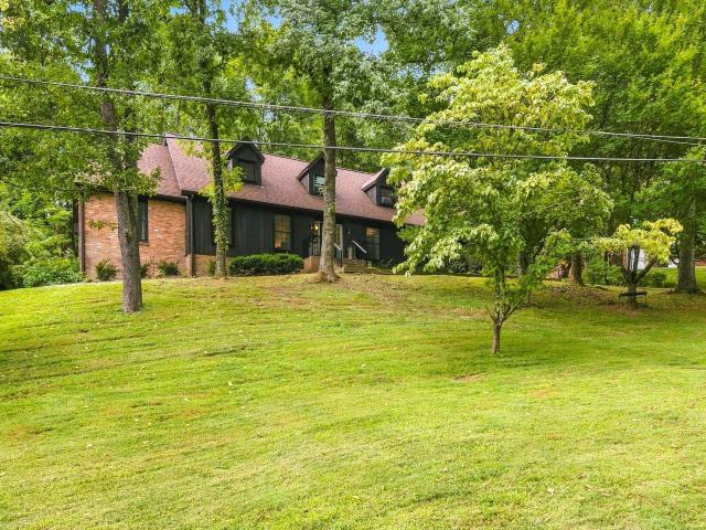 5117 Dorchester Cir