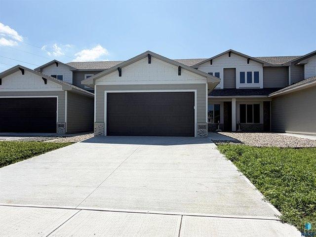 5117 E 67th St, Sioux Falls, SD 57108