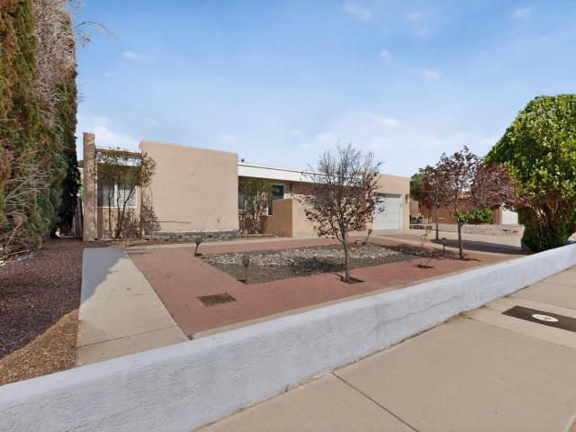 5117 E Camino NW