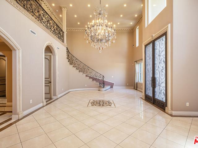 5117 Rubio Ave, Encino, CA 91436 | MLS #26671 | Compass