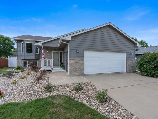 5117 S Mandy Ave, Sioux Falls, SD 57106