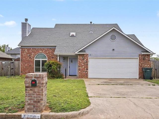 5117 S Spruce Dr, Sand Springs, OK 74063