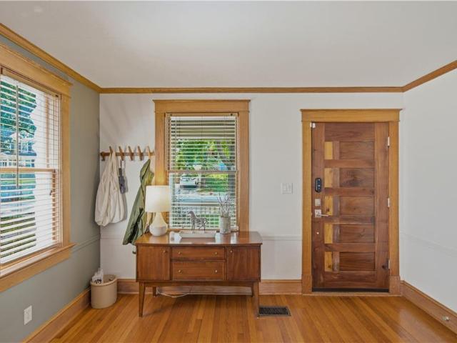 5117 WALNUT Street