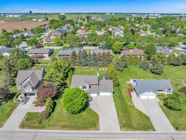 5118 Moenning Rd, Sheboygan, WI 53081