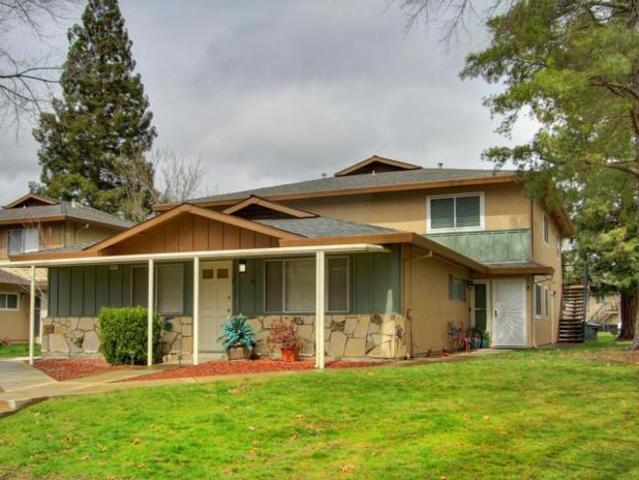 5118 Connecticut Dr #2, Sacramento, CA 95841
