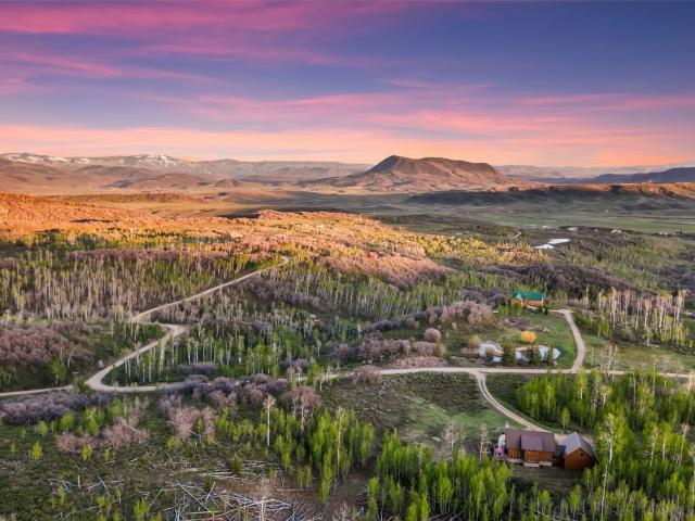 51193 Smith Creek Rd, Steamboat Springs, CO 80487 | MLS #S1057