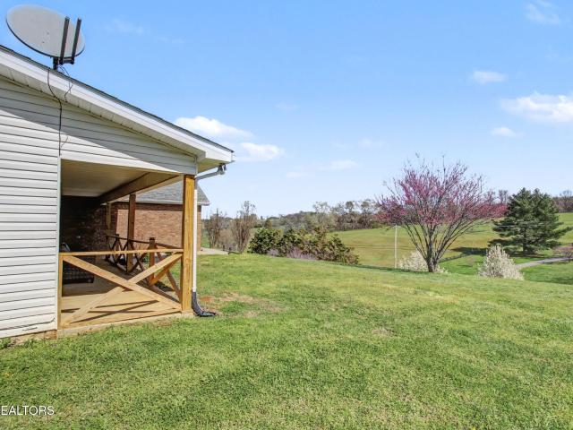 5119 N Wildwood Rd