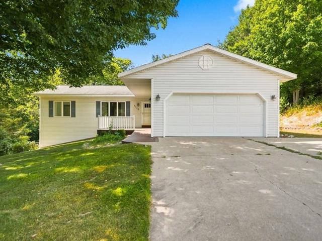 5119 Anna Dr, Traverse City, MI 49684