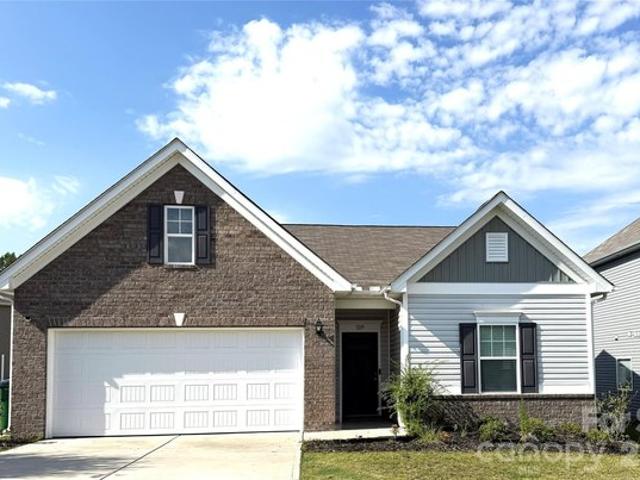 5119 Idared Ct, Charlotte, NC 28215