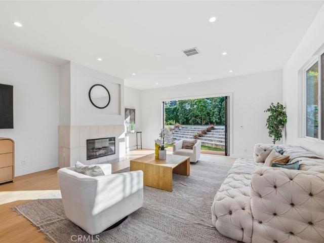 5110 Orange St, Los Angeles, CA 90008 | MLS #SR26132 MR