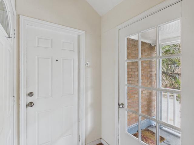 5110 Academy St, Unit 4, Houston, TX 77005 | MLS #45348 | Compass