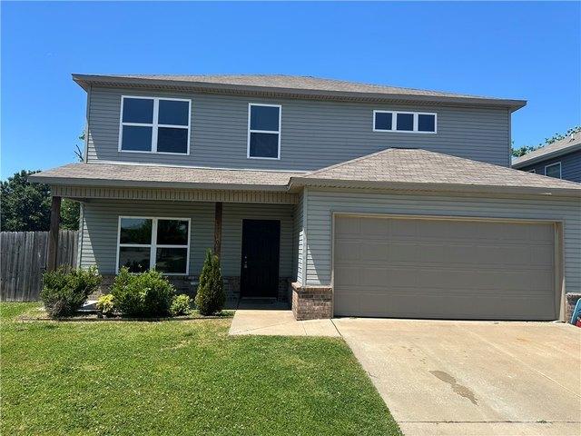 5110 W Claxton Cir, Fayetteville, AR 72704
