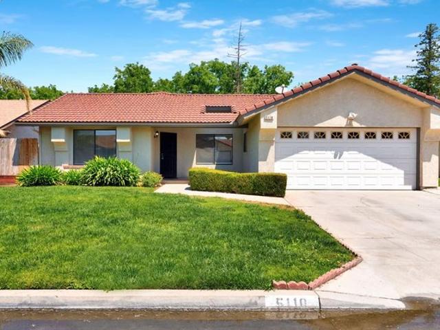 5110 W Kadota Ave, Fresno, CA 93722