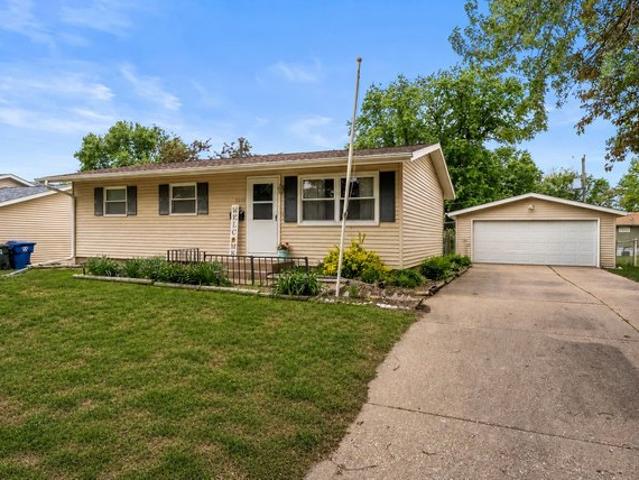 5110 Warren St, Davenport, IA 52806