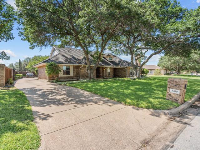 5111/5 Ledgestone Drive