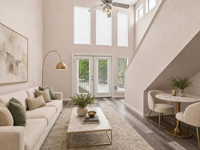5111 Manett St Apt 207, Dallas, TX 75206