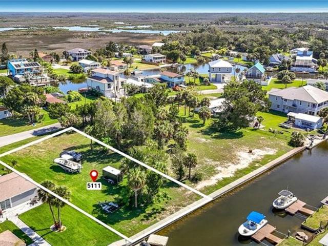 5111 Cedarbrook Ln, Hernando Beach, FL 34607