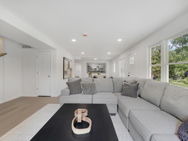5111 Colonial Drive